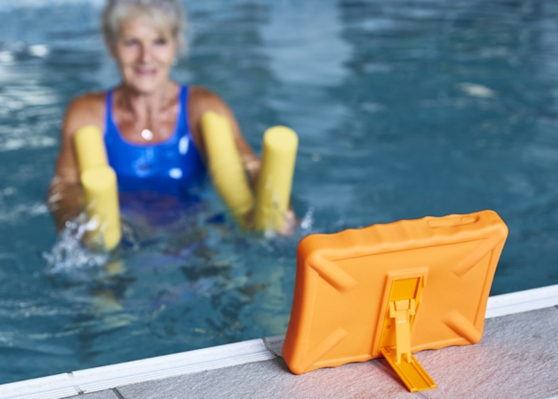 Swimming & information | Tooting Bec Lido